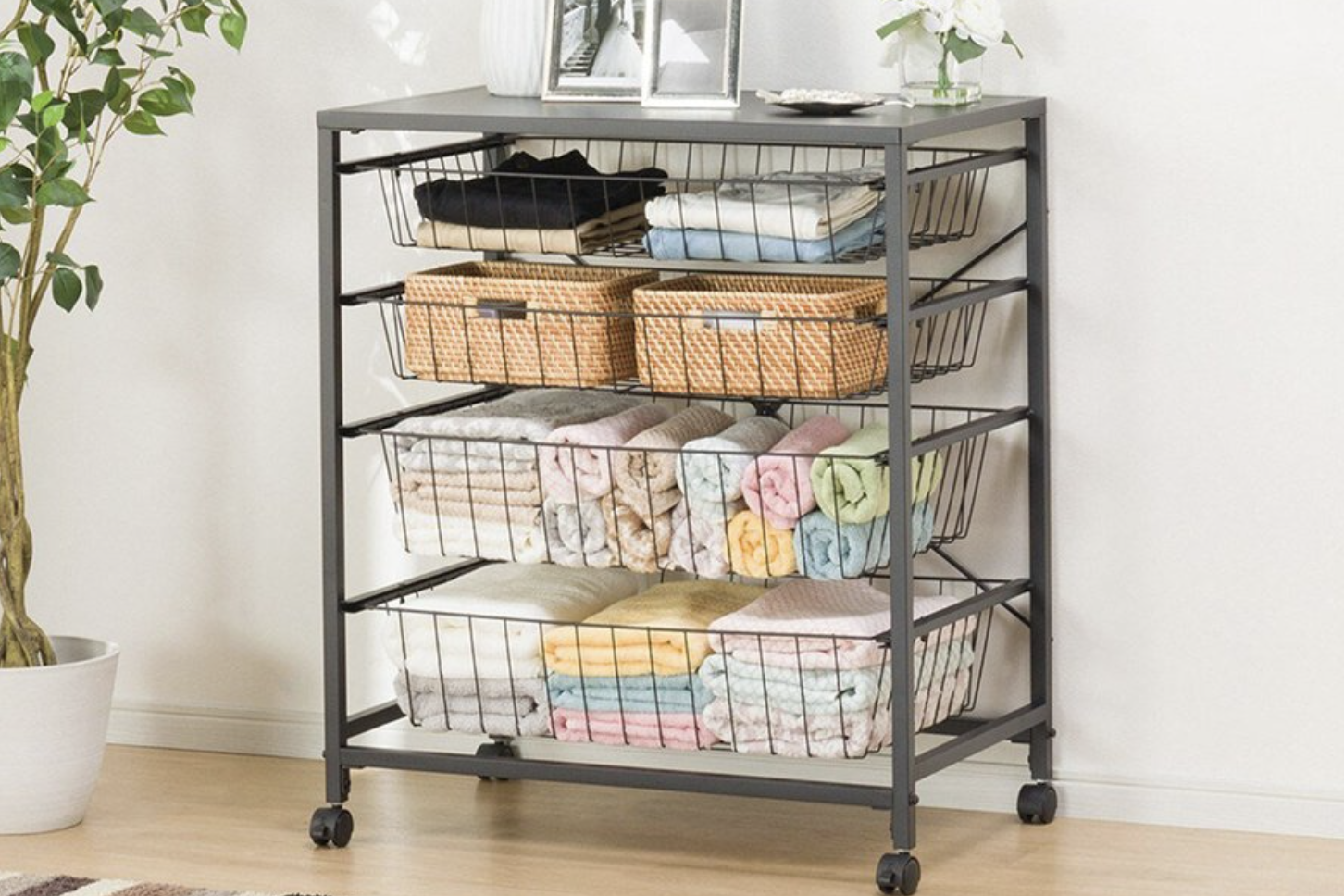 【ニトリ・無印・100均】ワイヤーラックのおすすめ人気ランキング10選！吊り下げ式や壁掛けタイプなど｜monocow [モノカウ]