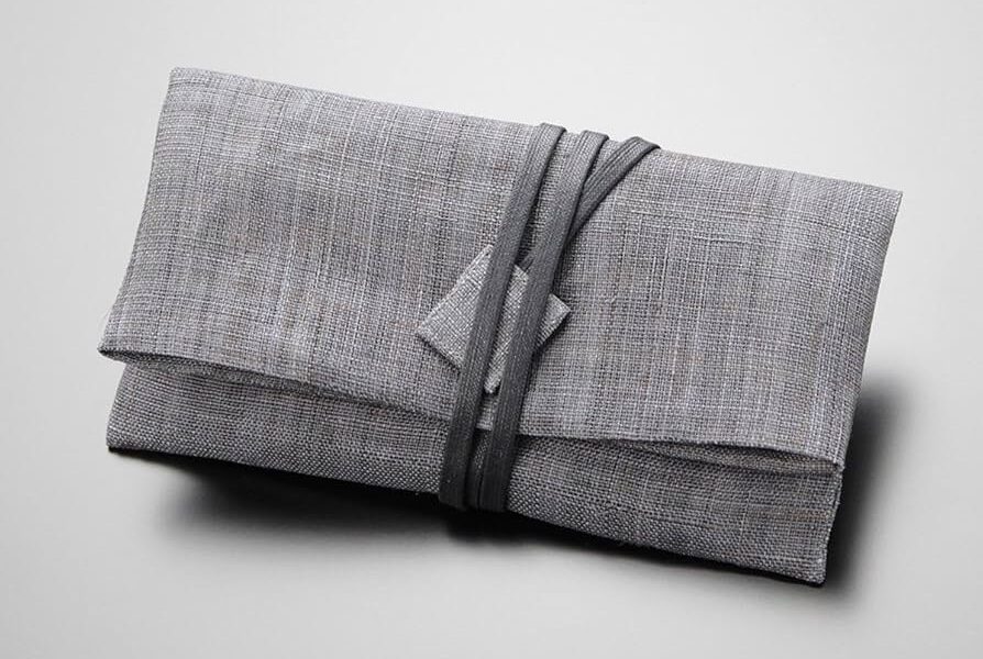 数珠袋はどこに売ってる？仏具店や百貨店やAmazonで買える？｜monocow [モノカウ]